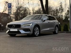 Volvo V60 2020 in Riga, with an engine capacity of 2.00 L and mileage of 230 thousand km for 17550 €, photo 3 on AUTOMOTO.COM.LV