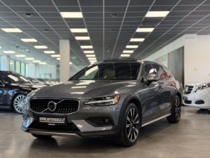 Volvo V60 2020 in Klaipeda, with an engine capacity of 1.97 L and mileage of 103 thousand km for 27950 €, photo  on AUTOMOTO.COM.LV