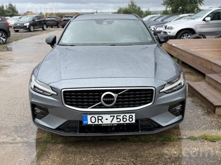 Volvo V60 2020 in Riga, with an engine capacity of 2.00 L and mileage of 127 thousand km for 19700 €, photo 3 on AUTOMOTO.COM.LV