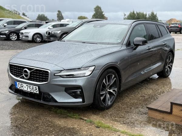 Volvo V60 2020 Rīga vietnē Volvo V60 2020 Rīga, ar dzinēja tilpumu 2.00 L un nobraukumu 127 tūkst. km par 19700 €, foto 4 vietnē AUTOMOTO.COM.LV