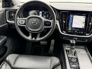Volvo V60 2020 in Riga, with an engine capacity of 2.00 L and mileage of 127 thousand km for 19700 €, photo 5 on AUTOMOTO.COM.LV