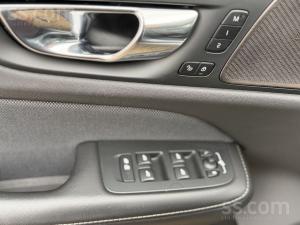 Volvo V60 2020 in Riga, with an engine capacity of 2.00 L and mileage of 127 thousand km for 19700 €, photo 6 on AUTOMOTO.COM.LV