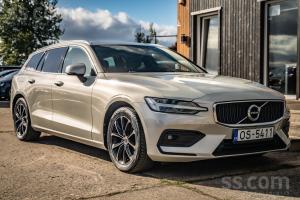 Volvo V60 2020 Rīga, ar dzinēja tilpumu 2.00 L un nobraukumu 163 tūkst. km par 16500 €, foto  vietnē AUTOMOTO.COM.LV