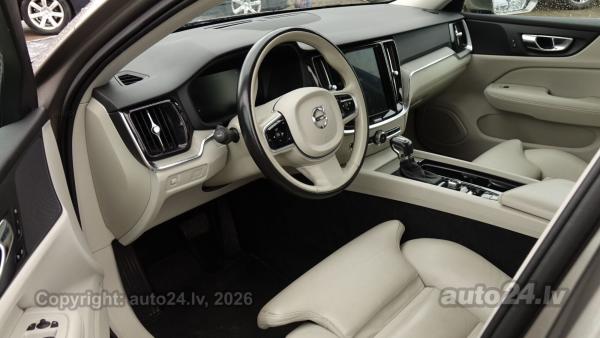 Volvo V60 2020 in Tartu on AUTOMOTO.COM.LV Volvo V60 2020 in Tartu, with an engine capacity of 2.00 L and mileage of 220 thousand km for 15999 €, photo 4 on AUTOMOTO.COM.LV
