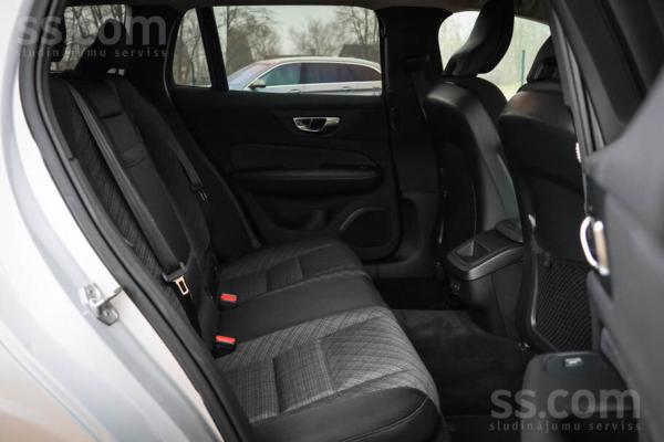 Volvo V60 2021 in Tukums, with an engine capacity of 2.00 L and mileage of 195 thousand km for 15790 €, photo 10 on AUTOMOTO.COM.LV