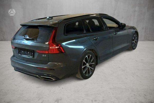 Volvo V60 2021 in Vilnius, with an engine capacity of 1.97 L and mileage of 233 thousand km for 16990 €, photo 3 on AUTOMOTO.COM.LV