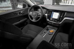 Volvo V60 2021 Jelgava, ar dzinēja tilpumu 2.00 L un nobraukumu 183 tūkst. km par 17000 €, foto 12 vietnē AUTOMOTO.COM.LV