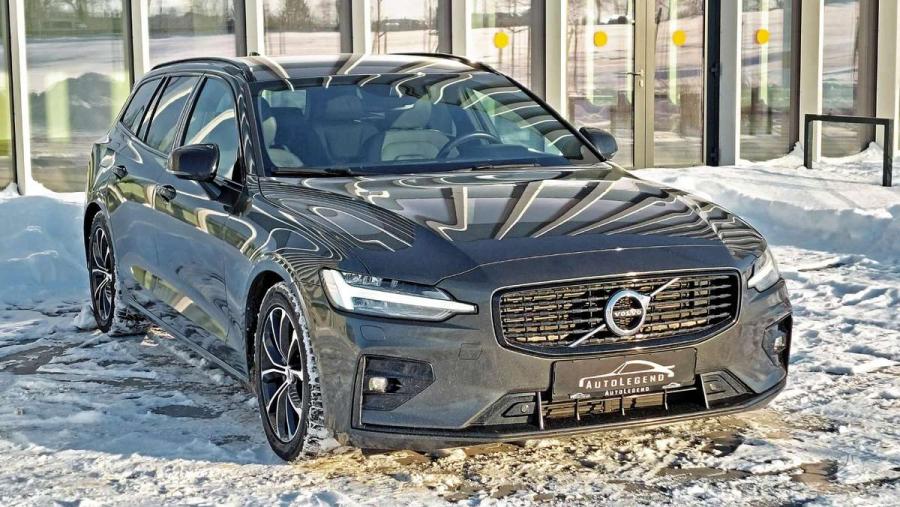 Volvo V60 2021 in Vilnius, with an engine capacity of 1.97 L and mileage of 235 thousand km for 16990 €, photo 2 on AUTOMOTO.COM.LV