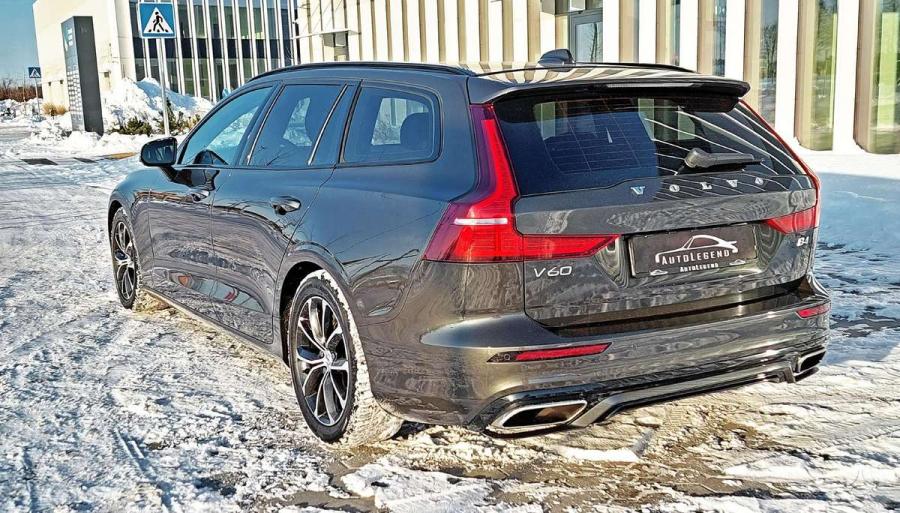 Volvo V60 2021 in Vilnius, with an engine capacity of 1.97 L and mileage of 235 thousand km for 16990 €, photo 5 on AUTOMOTO.COM.LV