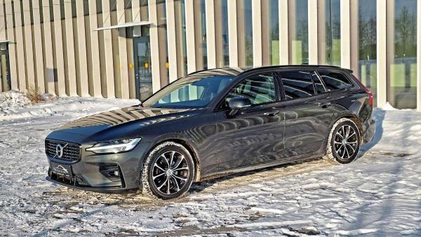 Volvo V60 2021 Viļņa, ar dzinēja tilpumu 1.97 L un nobraukumu 235 tūkst. km par 16990 €, foto 10 vietnē AUTOMOTO.COM.LV
