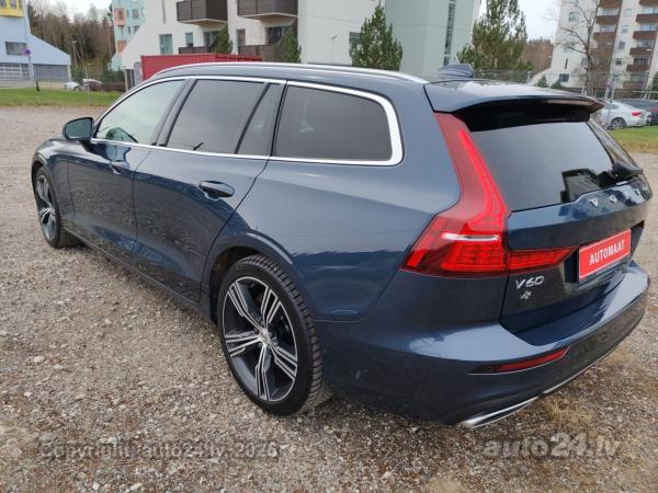 Volvo V60 2021 in Tallinn, with an engine capacity of 2.00 L and mileage of 180 thousand km for 18999 €, photo 3 on AUTOMOTO.COM.LV
