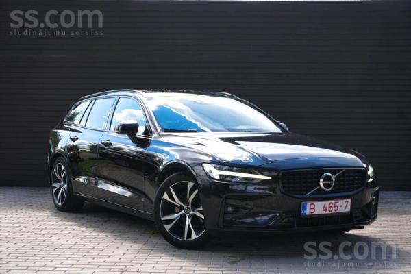 Volvo V60 2021 in Riga, with an engine capacity of 2.00 L and mileage of 245 thousand km for 16890 €, photo 2 on AUTOMOTO.COM.LV