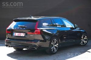 Volvo V60 2021 in Riga, with an engine capacity of 2.00 L and mileage of 245 thousand km for 16890 €, photo 4 on AUTOMOTO.COM.LV