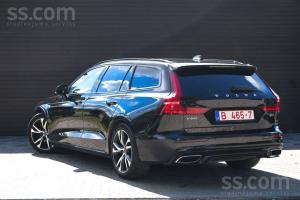Volvo V60 2021 in Riga, with an engine capacity of 2.00 L and mileage of 245 thousand km for 16890 €, photo 5 on AUTOMOTO.COM.LV