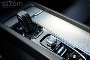 Volvo V60 2021 in Riga, with an engine capacity of 2.00 L and mileage of 245 thousand km for 16890 €, photo 10 on AUTOMOTO.COM.LV