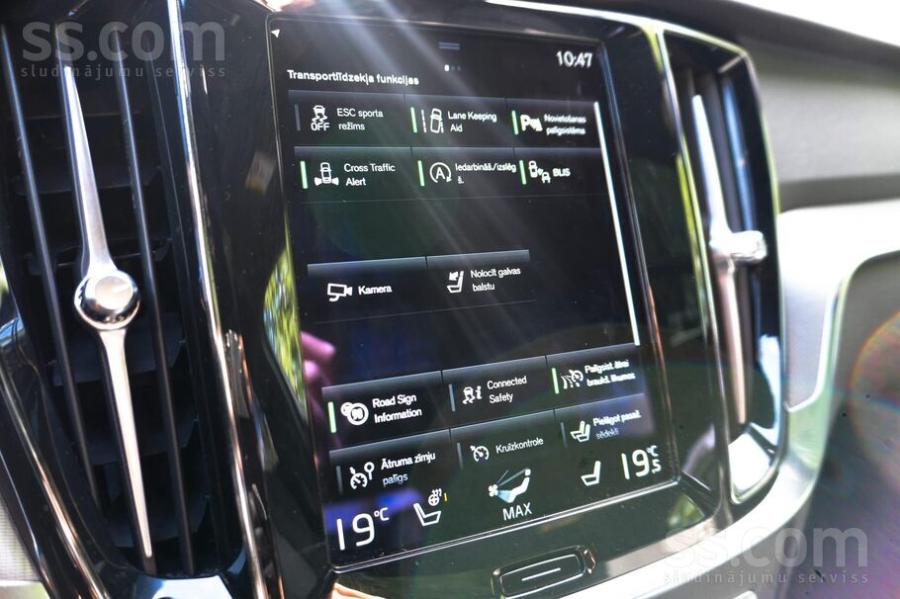 Volvo V60 2021 in Riga, with an engine capacity of 2.00 L and mileage of 245 thousand km for 16890 €, photo 12 on AUTOMOTO.COM.LV