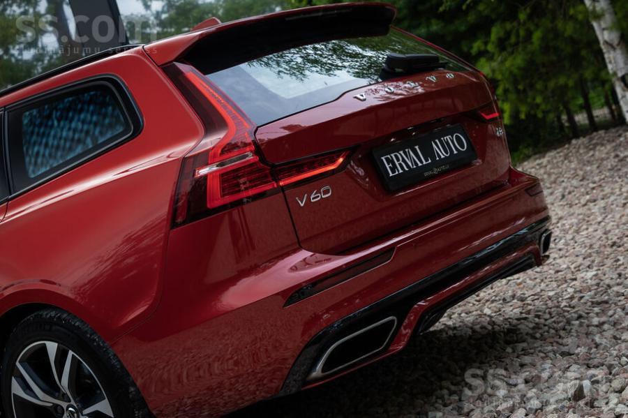 Volvo V60 2021 Jelgava, ar dzinēja tilpumu 2.00 L un nobraukumu 212 tūkst. km par 18800 €, foto 8 vietnē AUTOMOTO.COM.LV