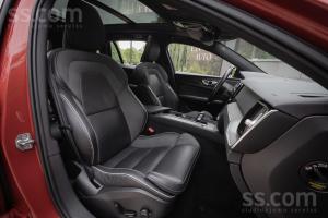 Volvo V60 2021 Jelgava, ar dzinēja tilpumu 2.00 L un nobraukumu 212 tūkst. km par 18800 €, foto 11 vietnē AUTOMOTO.COM.LV