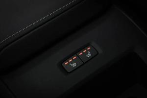 Volvo V60 2021 Jelgava, ar dzinēja tilpumu 2.00 L un nobraukumu 212 tūkst. km par 18800 €, foto 20 vietnē AUTOMOTO.COM.LV