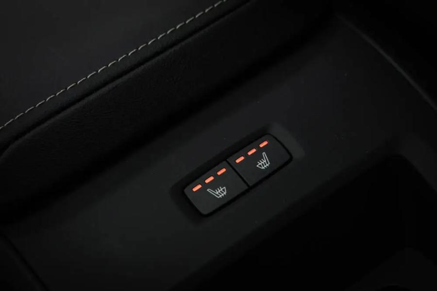 Volvo V60 2021 Jelgava, ar dzinēja tilpumu 2.00 L un nobraukumu 212 tūkst. km par 18800 €, foto 20 vietnē AUTOMOTO.COM.LV