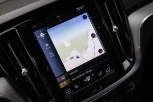 Volvo V60 2021 Jelgava, ar dzinēja tilpumu 2.00 L un nobraukumu 212 tūkst. km par 18800 €, foto 24 vietnē AUTOMOTO.COM.LV