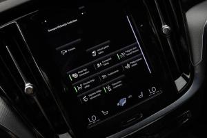 Volvo V60 2021 Jelgava, ar dzinēja tilpumu 2.00 L un nobraukumu 212 tūkst. km par 18800 €, foto 26 vietnē AUTOMOTO.COM.LV