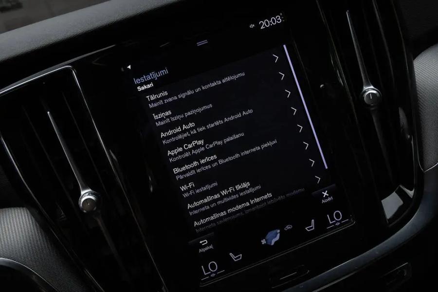 Volvo V60 2021 Jelgava, ar dzinēja tilpumu 2.00 L un nobraukumu 212 tūkst. km par 18800 €, foto 28 vietnē AUTOMOTO.COM.LV