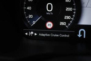 Volvo V60 2021 Jelgava, ar dzinēja tilpumu 2.00 L un nobraukumu 212 tūkst. km par 18800 €, foto 31 vietnē AUTOMOTO.COM.LV