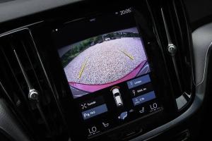 Volvo V60 2021 Jelgava, ar dzinēja tilpumu 2.00 L un nobraukumu 212 tūkst. km par 18800 €, foto 32 vietnē AUTOMOTO.COM.LV
