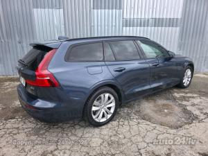 Volvo V60 2021 Tallina, ar dzinēja tilpumu 2.00 L un nobraukumu 109 tūkst. km par 19490 €, foto 5 vietnē AUTOMOTO.COM.LV