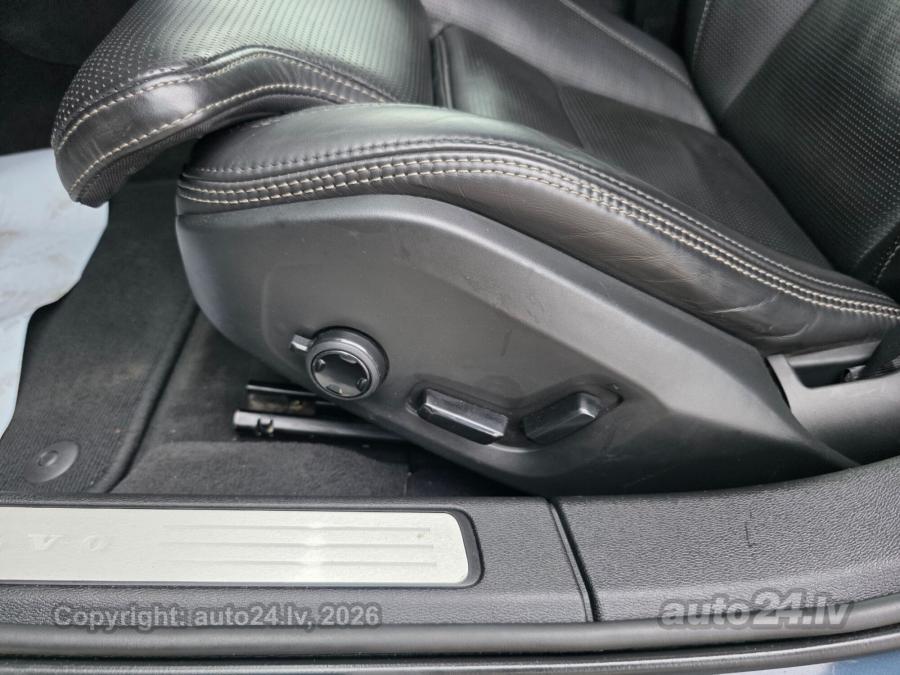 Volvo V60 2021 Tallina, ar dzinēja tilpumu 2.00 L un nobraukumu 109 tūkst. km par 19490 €, foto 23 vietnē AUTOMOTO.COM.LV