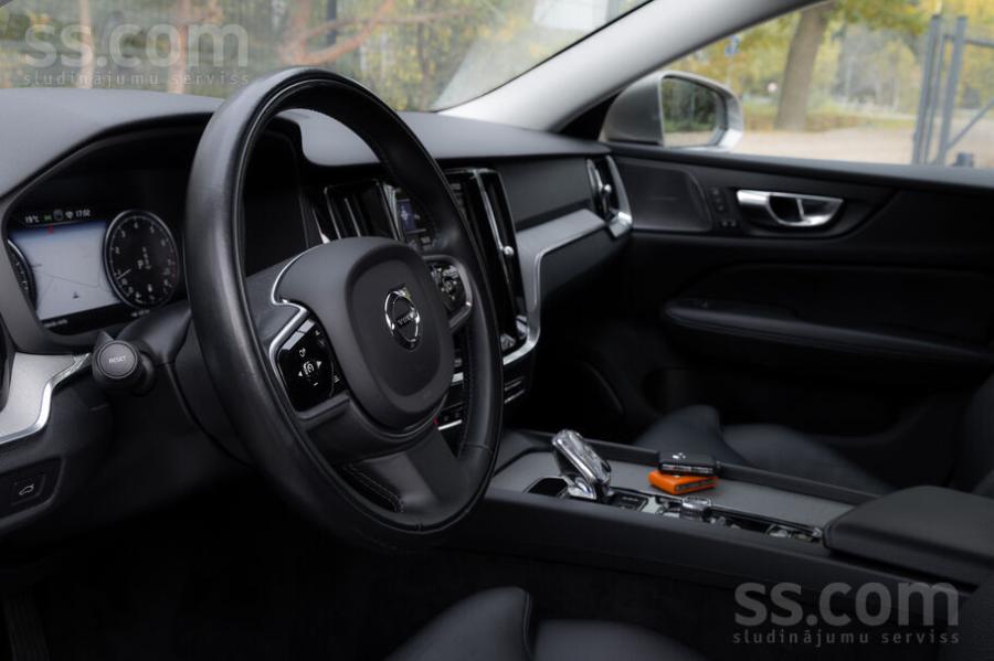 Volvo V60 2021 in Jelgava, with an engine capacity of 2.00 L and mileage of 193 thousand km for 18900 €, photo 9 on AUTOMOTO.COM.LV