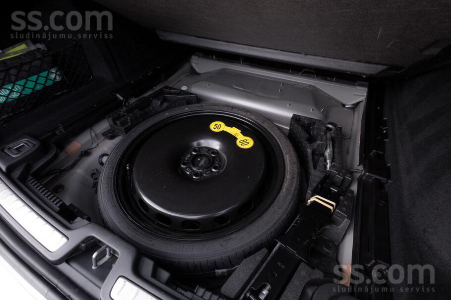 Volvo V60 2021 in Jelgava, with an engine capacity of 2.00 L and mileage of 193 thousand km for 18900 €, photo 34 on AUTOMOTO.COM.LV