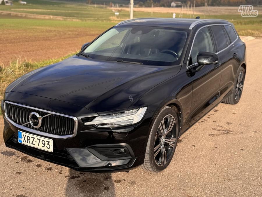 Volvo V60 2021 in Jonava, with an engine capacity of 2.00 L and mileage of 72 thousand km for 21499 €, photo 3 on AUTOMOTO.COM.LV