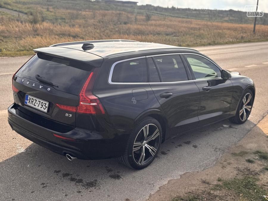 Volvo V60 2021 in Jonava, with an engine capacity of 2.00 L and mileage of 72 thousand km for 21499 €, photo 5 on AUTOMOTO.COM.LV