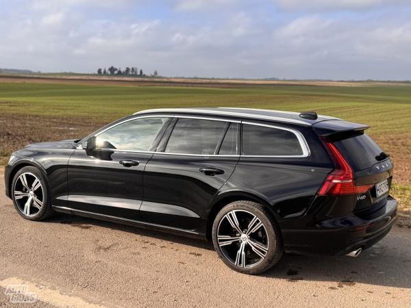 Volvo V60 2021 in Jonava, with an engine capacity of 2.00 L and mileage of 72 thousand km for 21499 €, photo 7 on AUTOMOTO.COM.LV