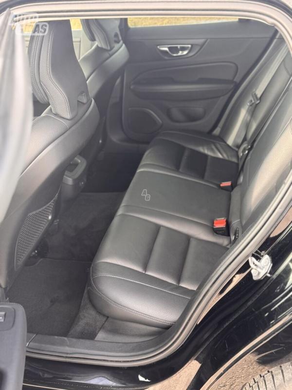 Volvo V60 2021 in Jonava, with an engine capacity of 2.00 L and mileage of 72 thousand km for 21499 €, photo 11 on AUTOMOTO.COM.LV
