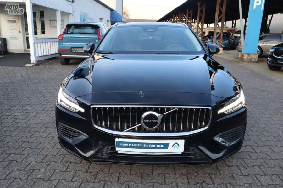 Volvo V60 2022 in Kaunas, with an engine capacity of 2.00 L and mileage of 87 thousand km for 32669 €, photo 4 on AUTOMOTO.COM.LV