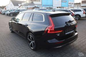 Volvo V60 2022 in Kaunas, with an engine capacity of 2.00 L and mileage of 87 thousand km for 32669 €, photo 9 on AUTOMOTO.COM.LV