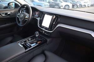 Volvo V60 2022 in Kaunas, with an engine capacity of 2.00 L and mileage of 87 thousand km for 32669 €, photo 13 on AUTOMOTO.COM.LV