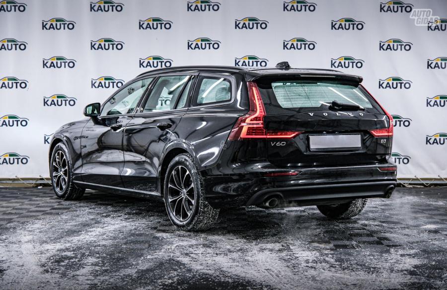 Volvo V60 2022 in Kaunas, with an engine capacity of 2.00 L and mileage of 255 thousand km for 16390 €, photo 4 on AUTOMOTO.COM.LV