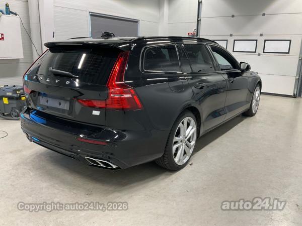 Volvo V60 2022 in Tartu, with an engine capacity of 2.00 L and mileage of 203 thousand km for 20900 €, photo 4 on AUTOMOTO.COM.LV