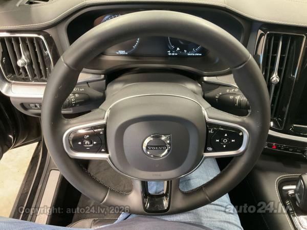 Volvo V60 2022 in Tartu, with an engine capacity of 2.00 L and mileage of 203 thousand km for 20900 €, photo 6 on AUTOMOTO.COM.LV