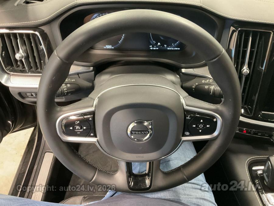 Volvo V60 2022 Tartu, ar dzinēja tilpumu 2.00 L un nobraukumu 203 tūkst. km par 20900 €, foto 7 vietnē AUTOMOTO.COM.LV
