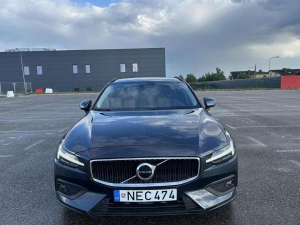 Volvo V60 2022 in Vilnius, with an engine capacity of 1.97 L and mileage of 0 thousand km for 27900 €, photo 3 on AUTOMOTO.COM.LV