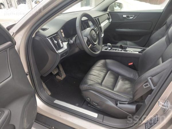 Volvo V60 2023 in Riga, with an engine capacity of 2.00 L and mileage of 0 thousand km for 35800 €, photo 5 on AUTOMOTO.COM.LV