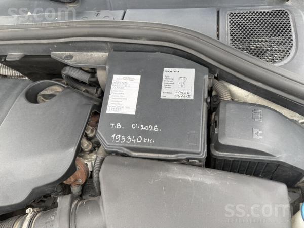 Balts Volvo V60 2012 Rīga, ar dzinēja tilpumu 2.40 L un nobraukumu 194 tūkst. km par 10900 €, foto 8 vietnē AUTOMOTO.COM.LV