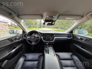 Balts Volvo V60 2019 Rēzekne, ar dzinēja tilpumu 2.00 L un nobraukumu 227 tūkst. km par 19990 €, foto 9 vietnē AUTOMOTO.COM.LV
