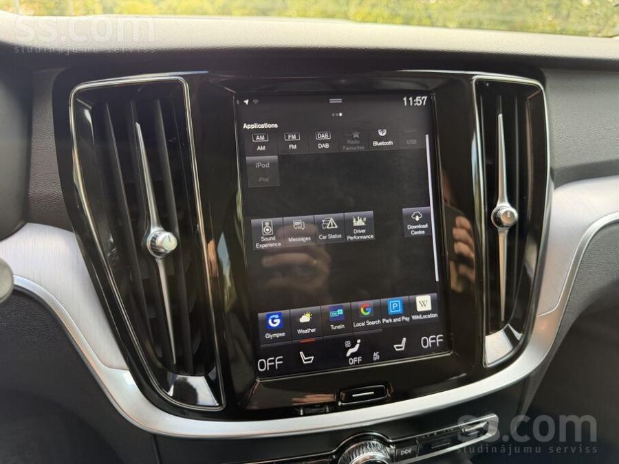 Balts Volvo V60 2019 Rēzekne, ar dzinēja tilpumu 2.00 L un nobraukumu 227 tūkst. km par 19990 €, foto 16 vietnē AUTOMOTO.COM.LV