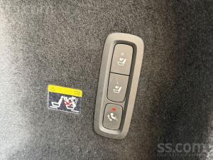 Balts Volvo V60 2019 Rēzekne, ar dzinēja tilpumu 2.00 L un nobraukumu 227 tūkst. km par 19990 €, foto 21 vietnē AUTOMOTO.COM.LV